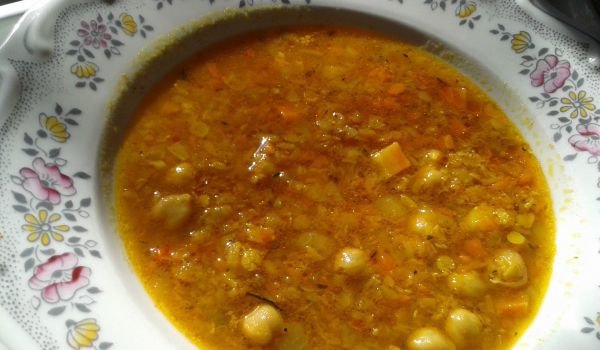 Червена леща с нахут - Моята Рецепта