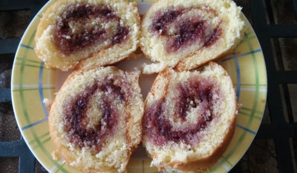 Домашно руло със сладко - Моята Рецепта