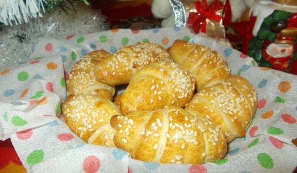 Кифлички с шипков мармалад Моята Рецепта