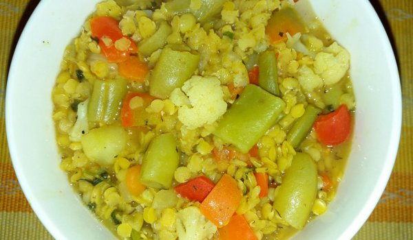 Леща със зеленчуци и подправки - Моята Рецепта