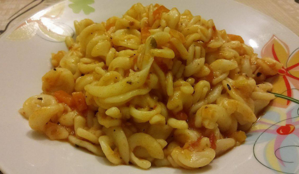 Макарони със сос Помарола - Моята Рецепта